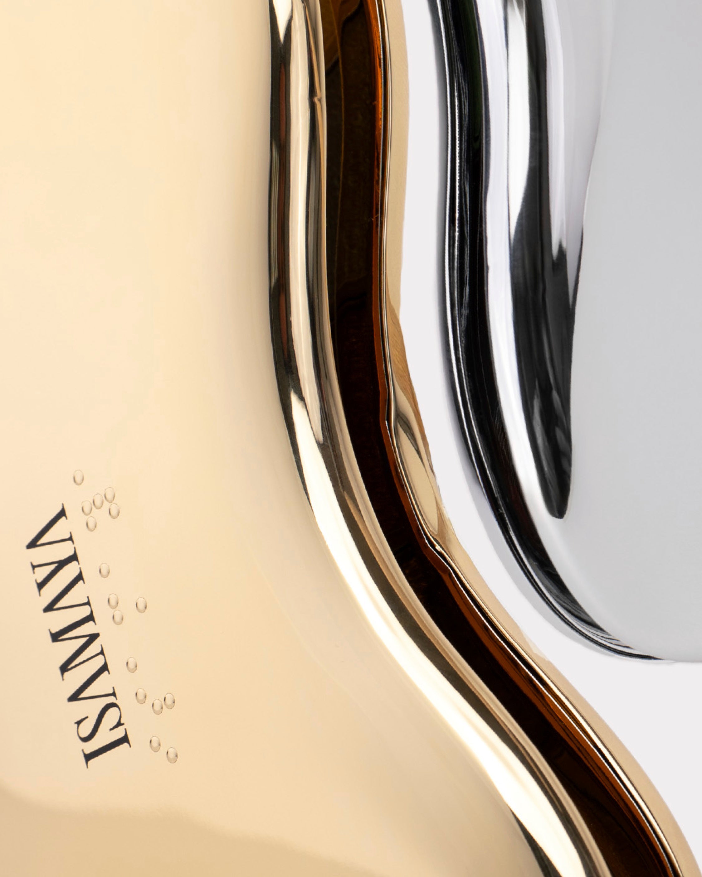 Collections – Isamaya