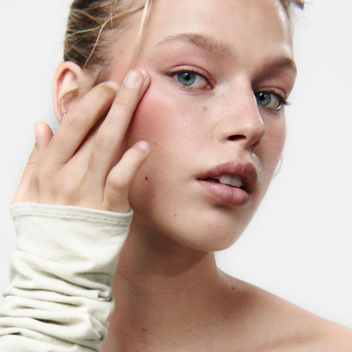 Skin Enhancing Duo – Isamaya